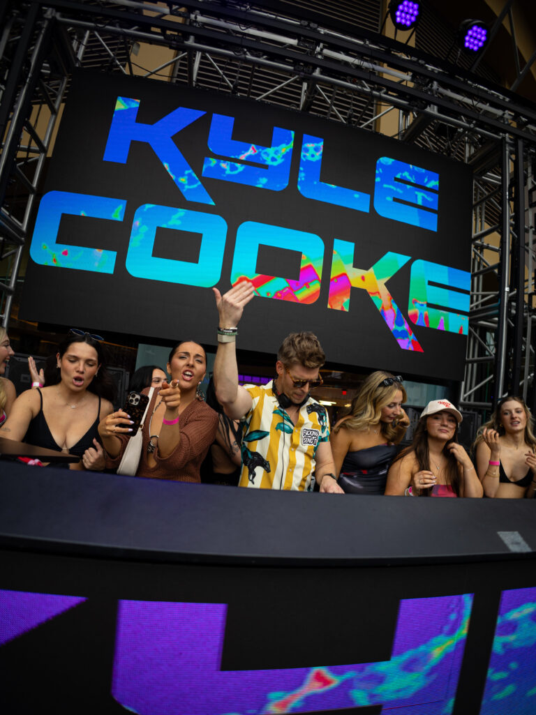 Kyle Cooke - 4AM Artists